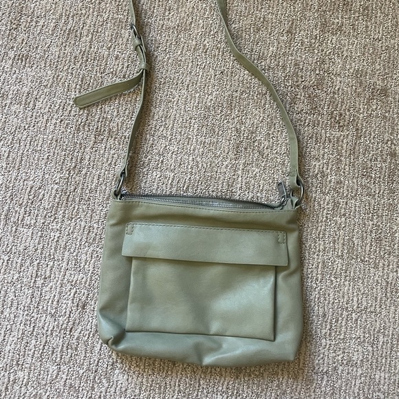 Universal Thread | Bags | Crossbody | Poshmark